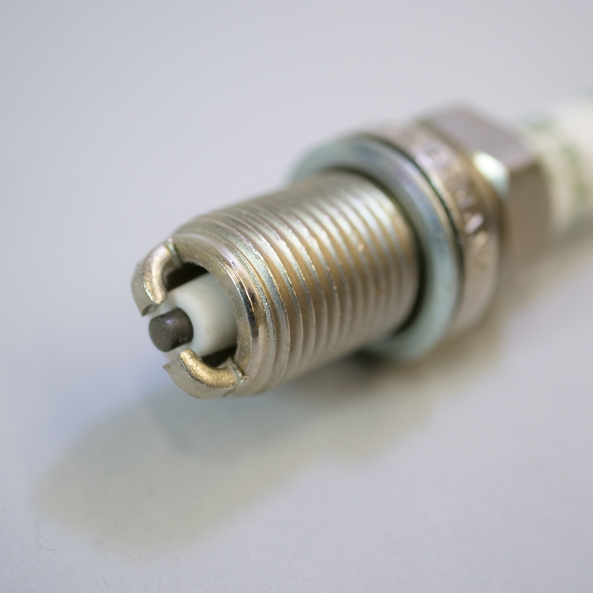 Spark Plug FR6DDC for R1100 RS/RT/GS/R, R850R, R1200C | Bob’s ...