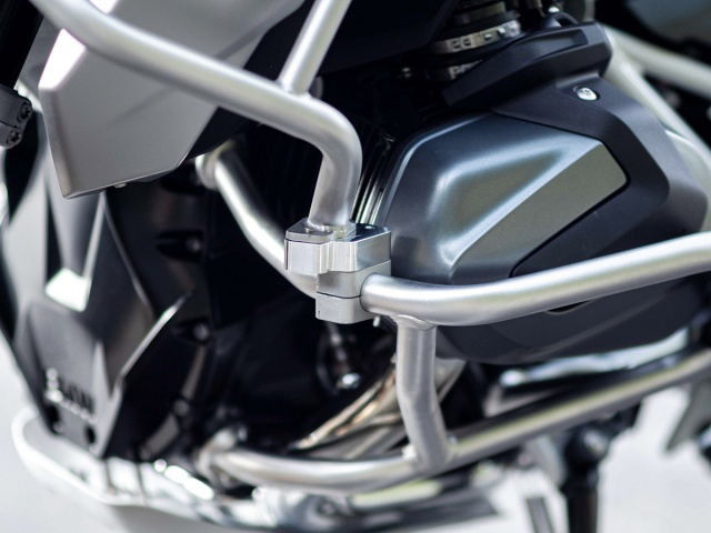 AltRider Upper Crash Bar Adapter Kit for the BMW R 1250 GS | Bob’s ...